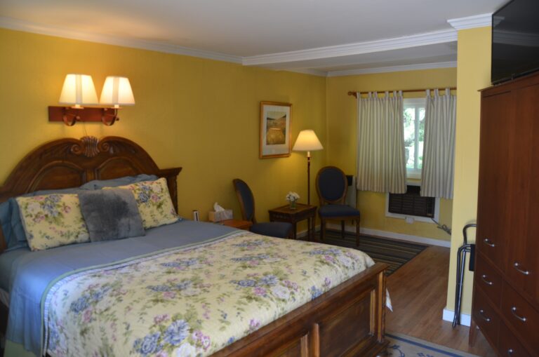 Stay With Us - Cornwall Inn