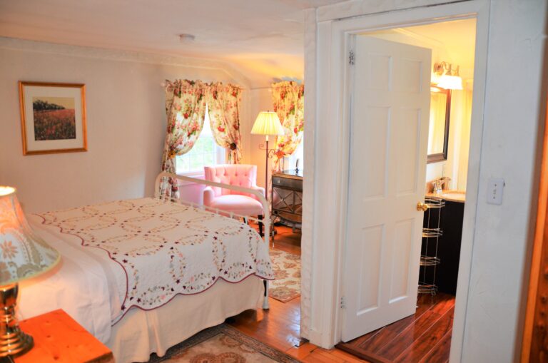 Main Inn - Cornwall Inn