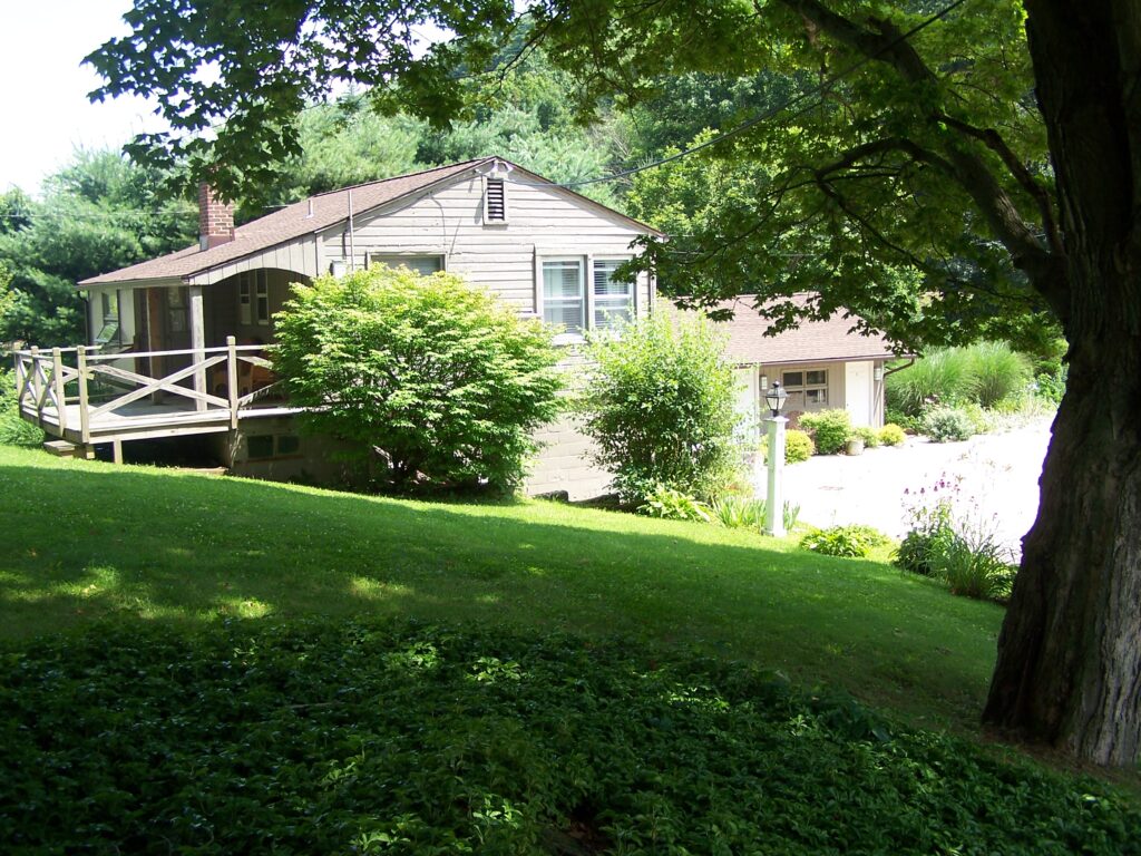 About the Cornwall Inn - Cornwall Inn