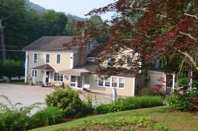 Stay in Beautiful Litchfield County - Cornwall Inn